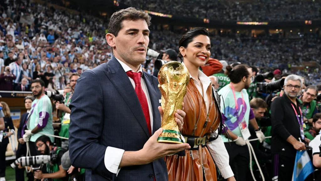 Kebobrokan Generasi Emas Spanyol? Casillas Geram Real Madrid Kosong ...